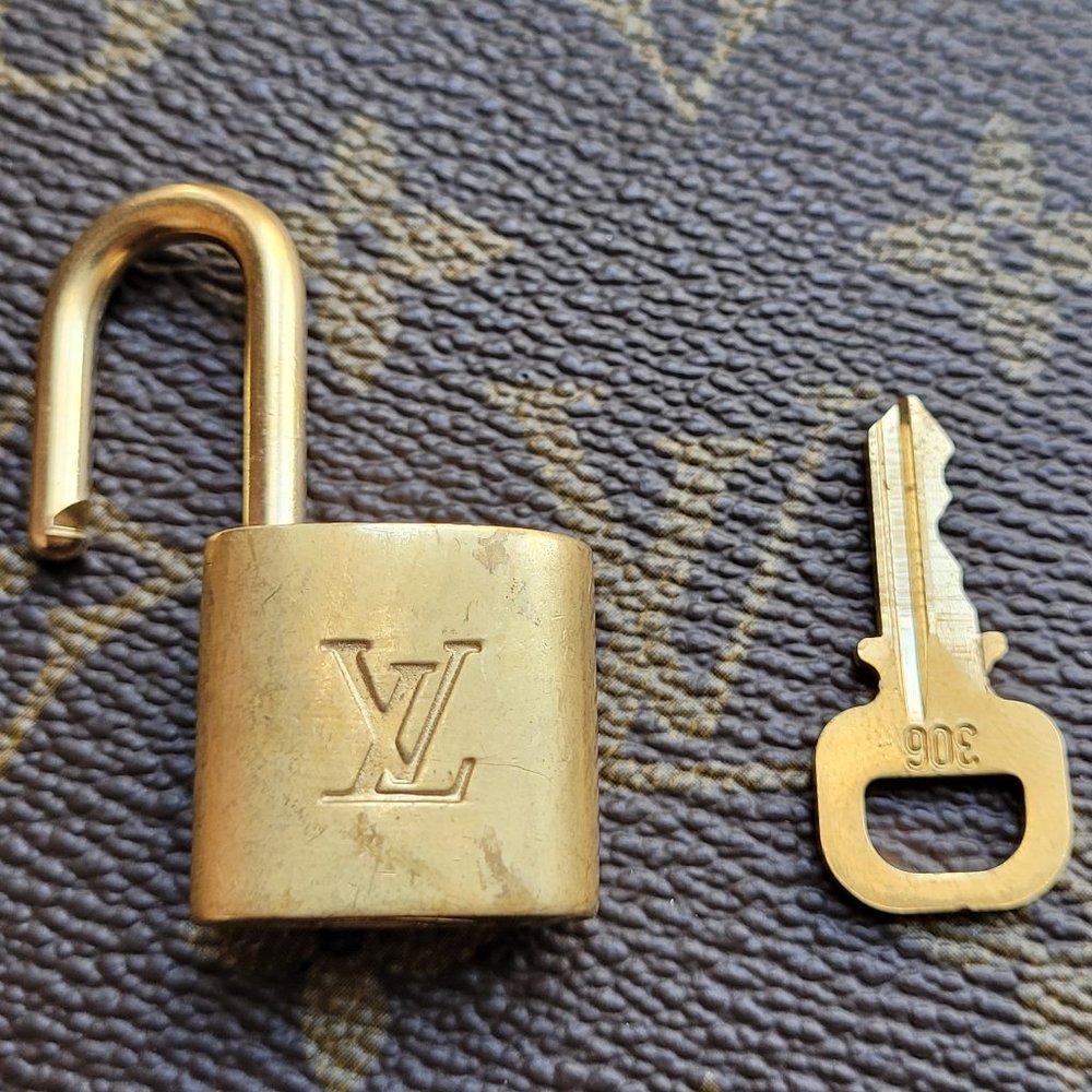 # 306 Vintage Louis Vuitton Padlock And Key - Gem